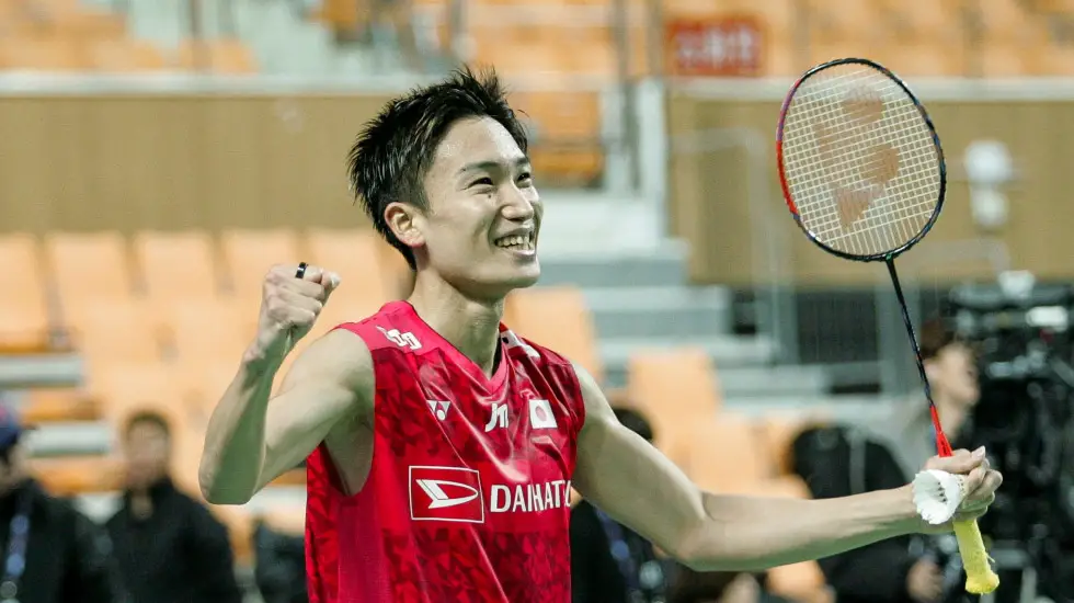 Kento Momota's Badminton Racket Over the Years - Get Good At Badminton