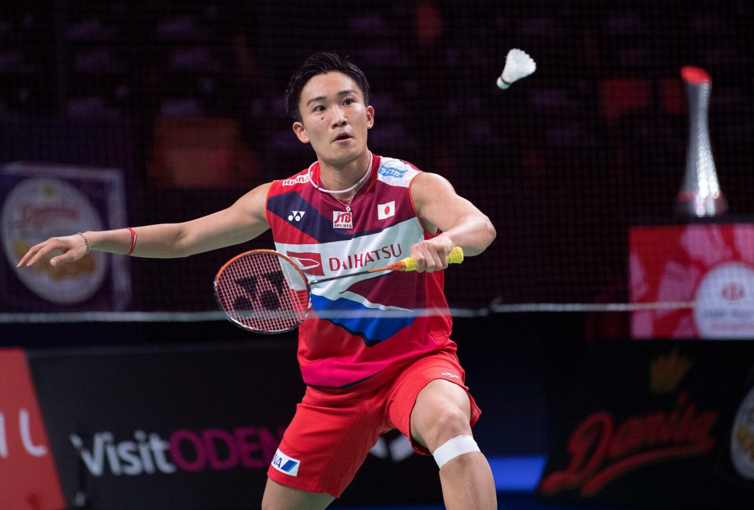 Kento Momota's Badminton Racket Over the Years - Get Good At Badminton